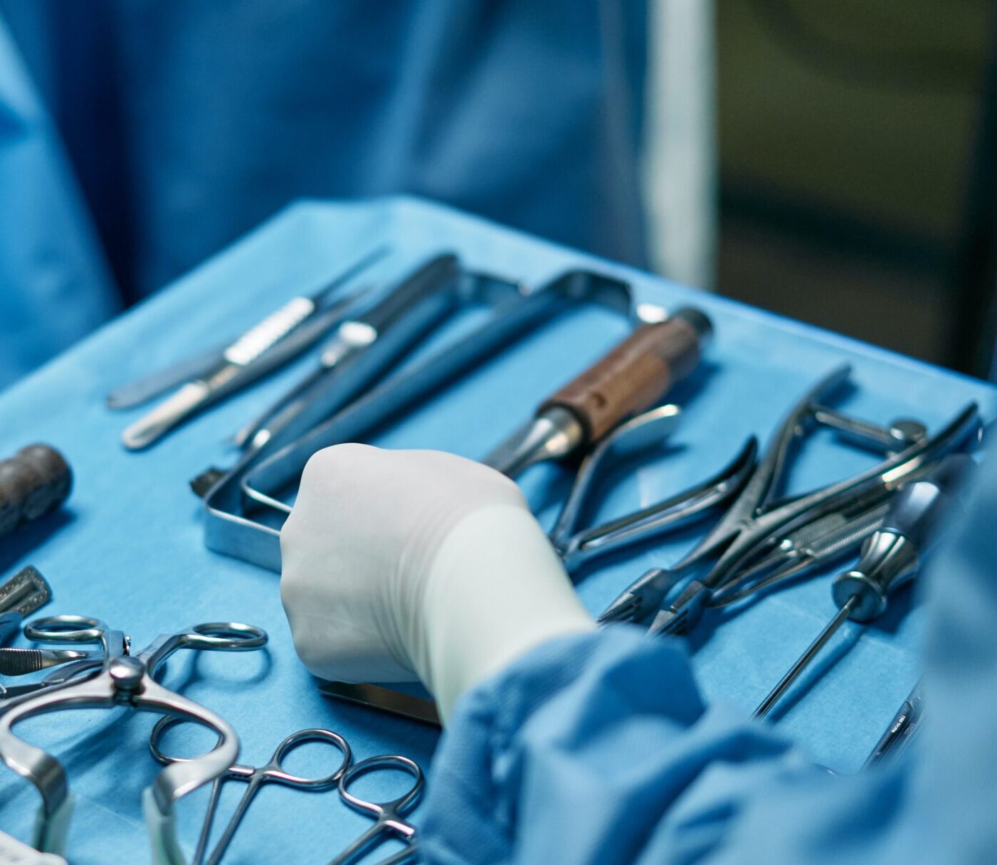 Cut Hand Tendon | Dallas Hand Surgeon Dr. AzouzAzouz Hand Surgery